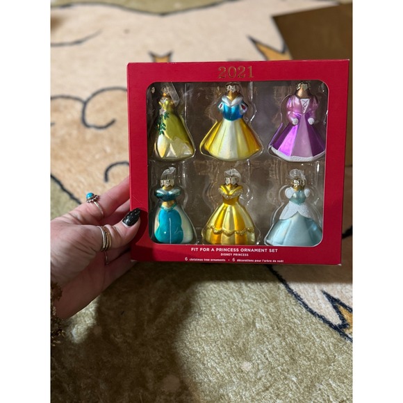 Disney | Holiday | Disney Princess Glass Ornament Set 22 Fit For A ...